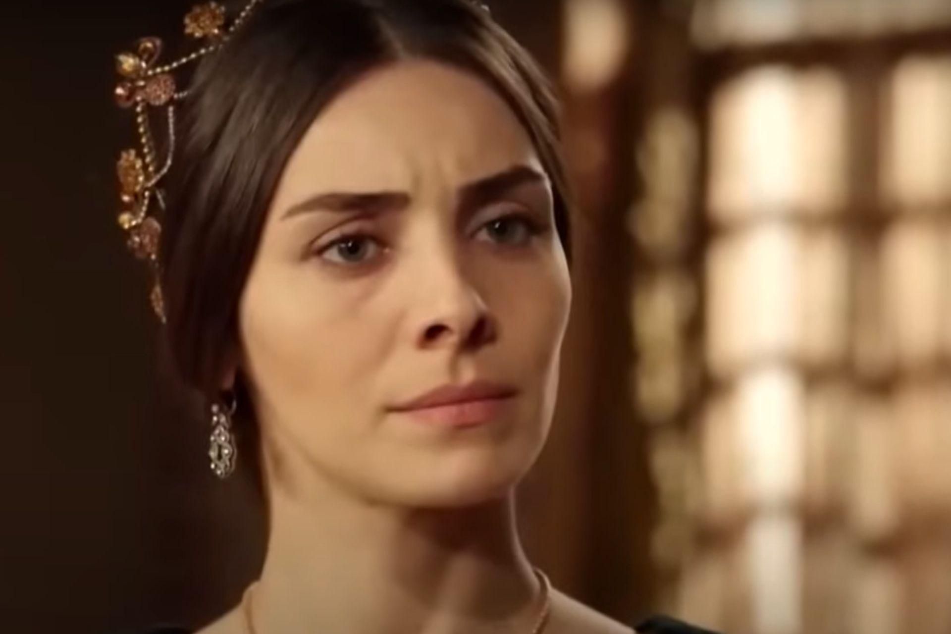 "Wspaniałe Stulecie". Jak dziś wygląda sułtanka Mahidevran? Aktorka Nur Fettahoğlu jest ...