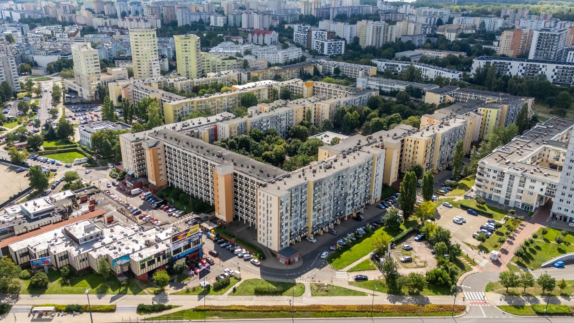 Pekin, osiedle Przyczółek Grochowski w Warszawie, to najdłuższy budynek mieszkalny w Polsce ...
