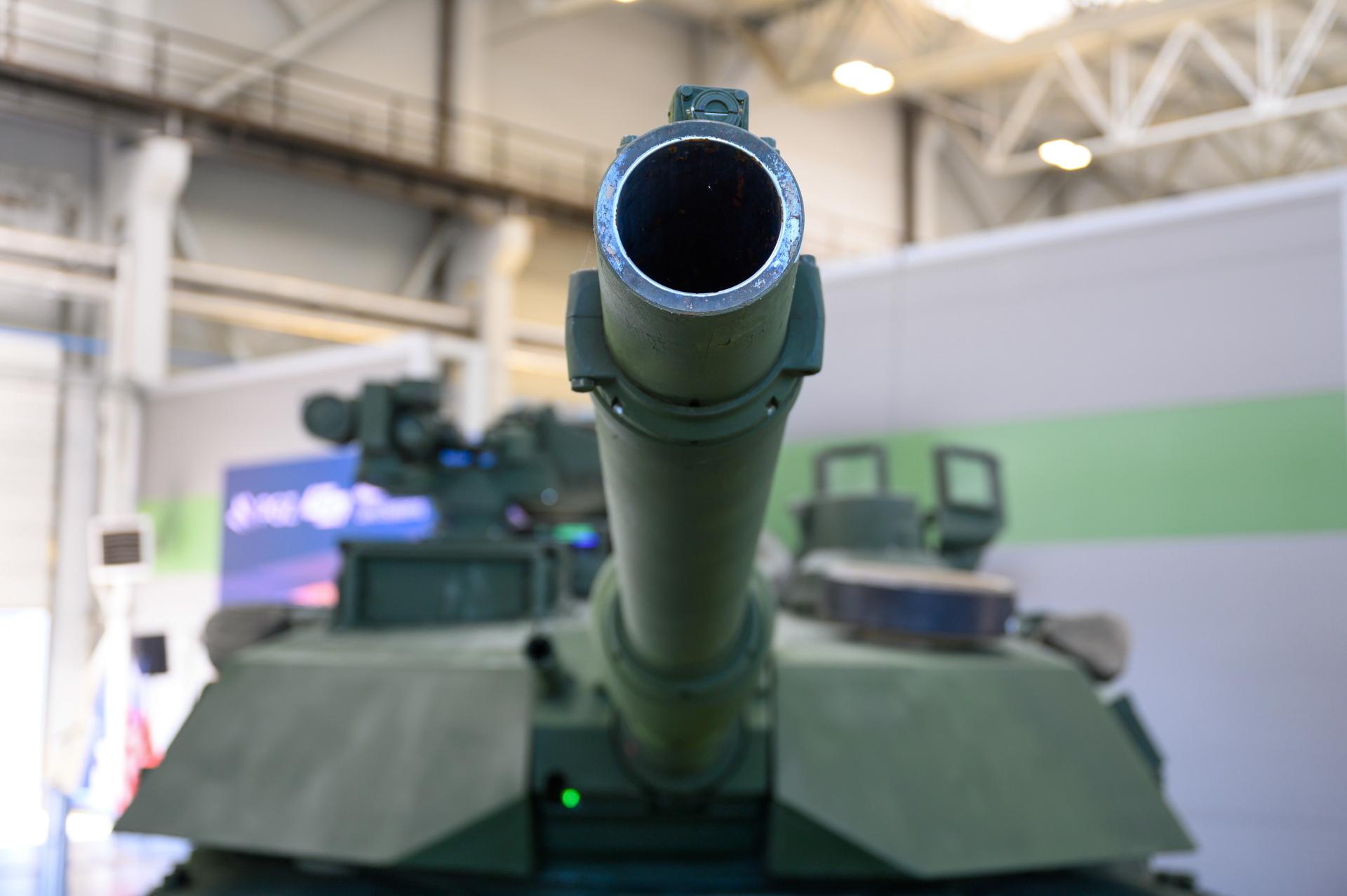 Czołgi Abrams M1A1 dotrą do Polski we wtorek. "Do portu Szczecin ...