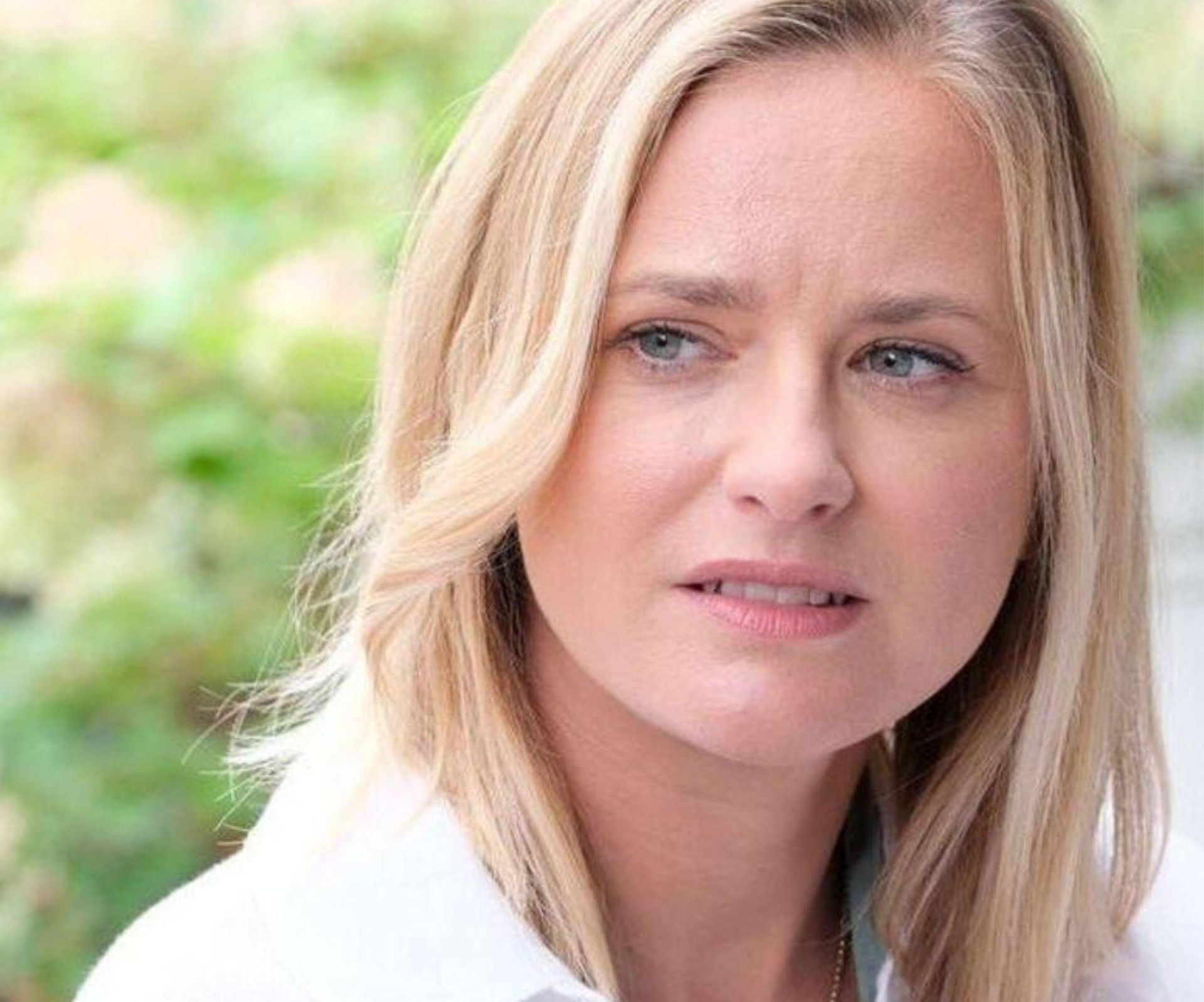 "M jak miłość" odcinek 1877: streszczenie. Julia w ciąży! Jak zareaguje Dima? (23.10.2025) - ESKA.pl