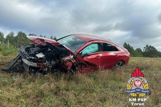 Tragiczny wypadek pod Toruniem. Nie żyje młoda kobieta, sześć osób w szpitalu. Co się stało na ...