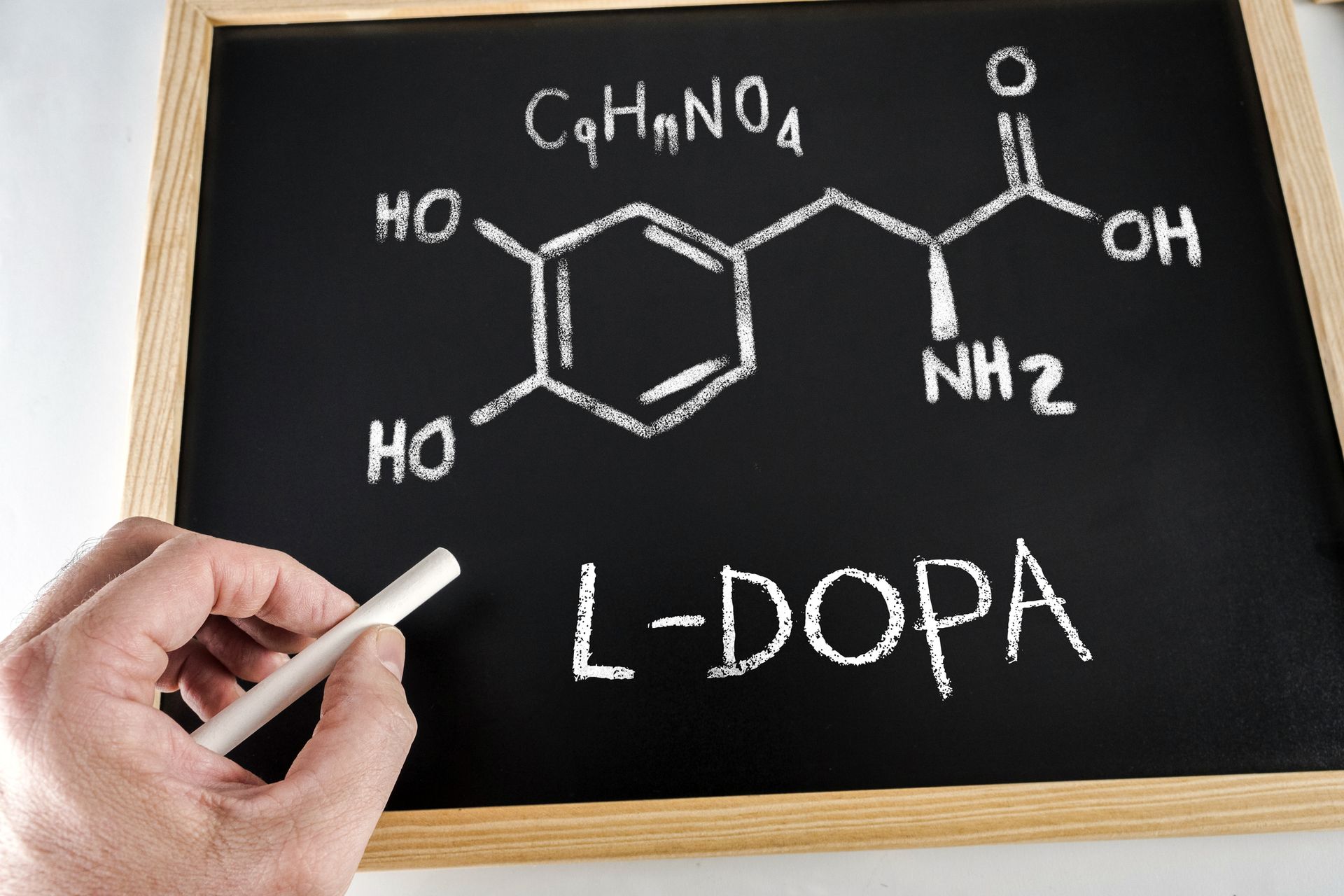 Lewodopa w leczeniu choroby Parkinsona - PoradnikZdrowie.pl