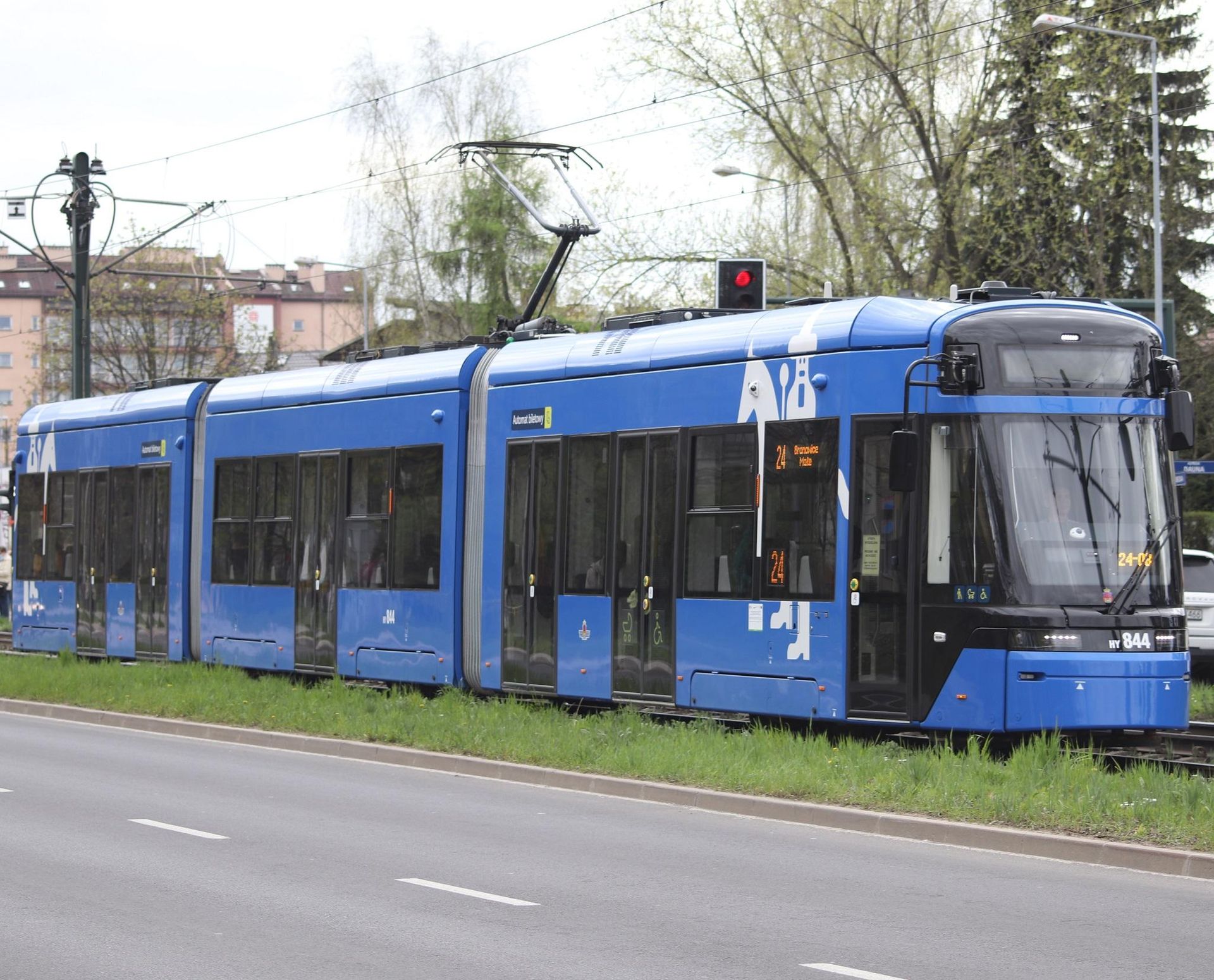 Zmiany w komunikacji miejskiej w Krakowie. Utrudnienia w ruchu przez cały weekend - Kraków ...