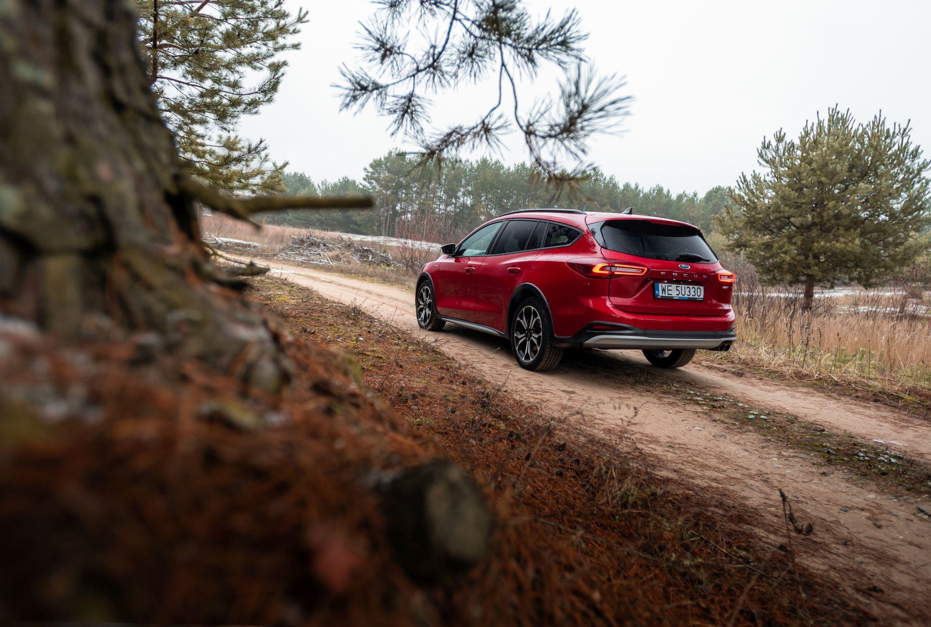 TEST - Ford Focus Active X 1.0 EcoBoost Hybrid. Kompakt prawie idealny ...