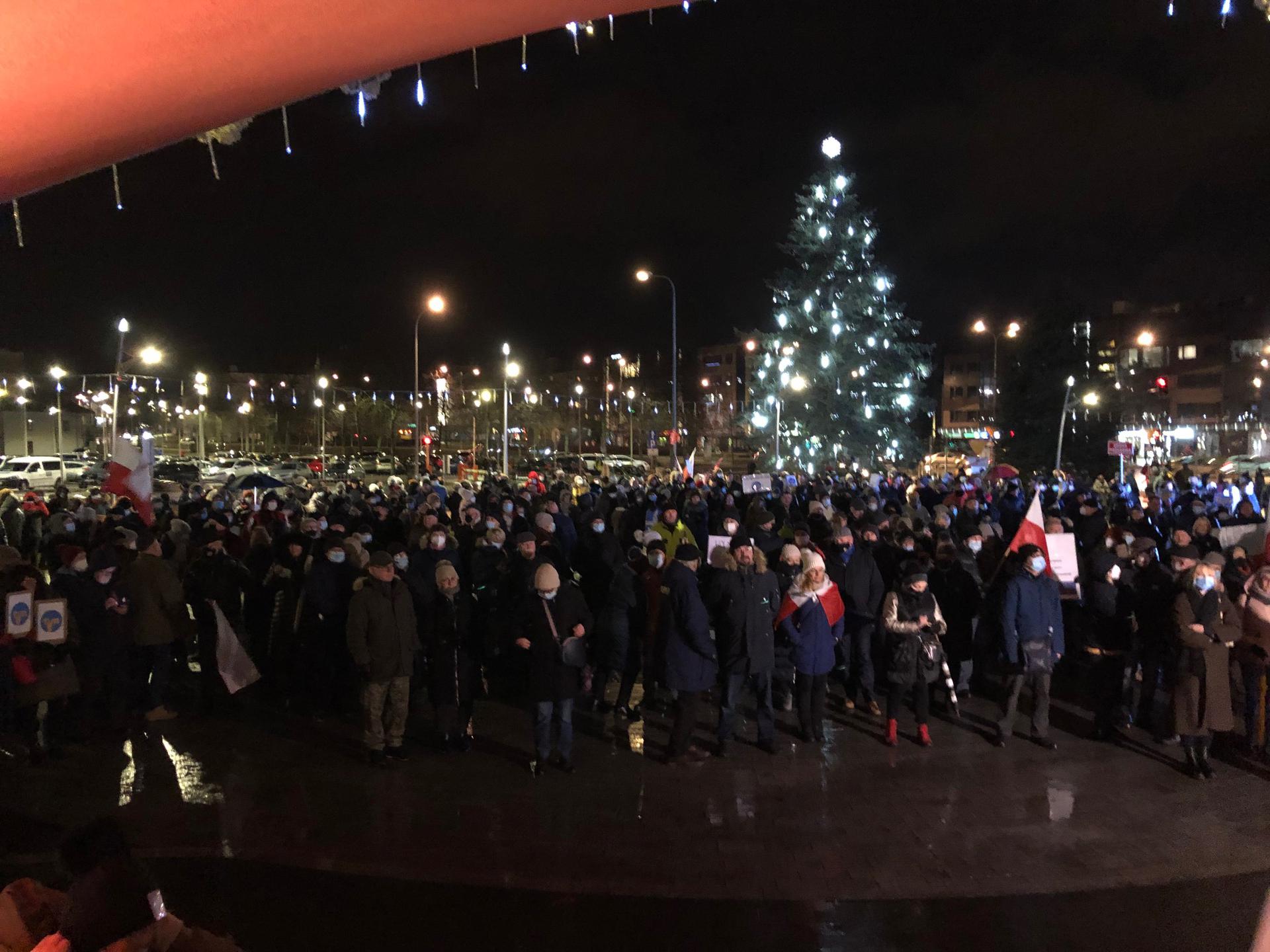 Protest w obronie wolnych mediów także w Kielcach - Kielce Radio ESKA