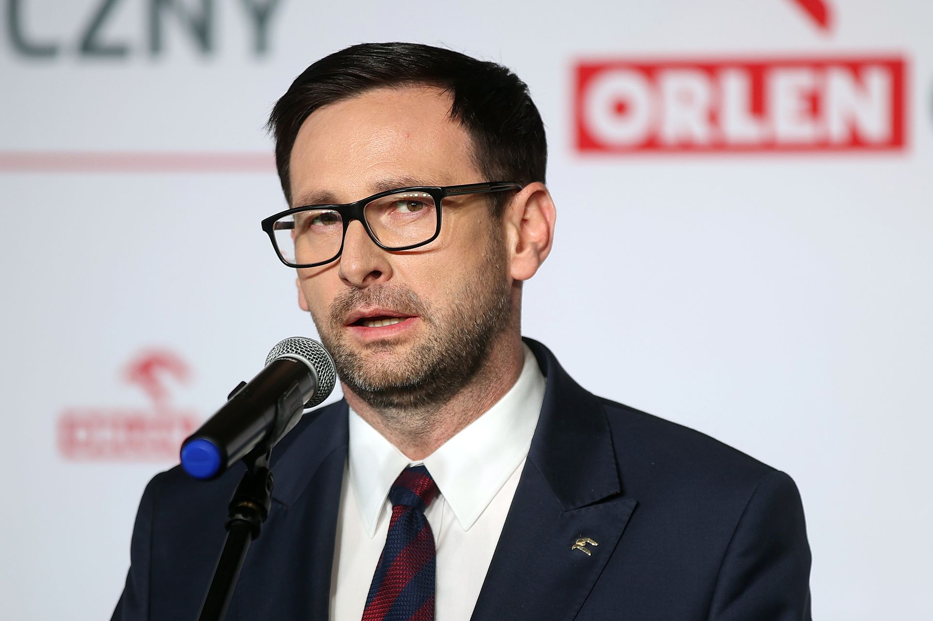 Prezes Obajtek: Rząd Tuska okradał Polaków, tolerując mafię paliwową ...