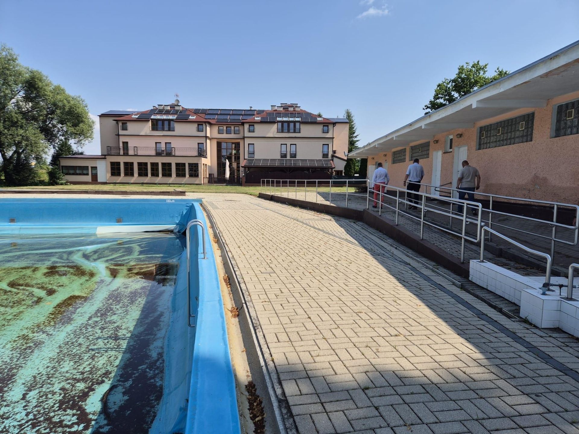 Prudnik stara się o środki na remont letniego basenu, który zniszczyła ...