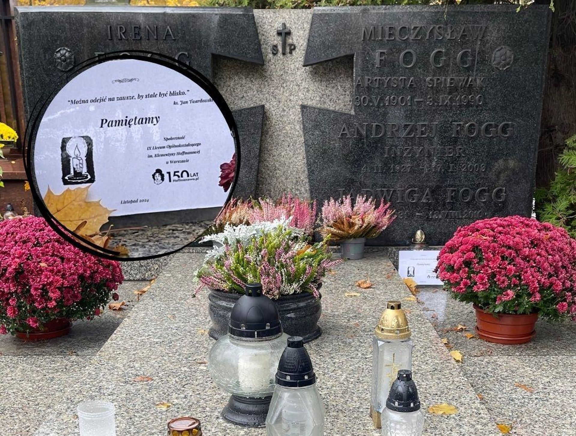 Tak wygląda dziś grób Mieczysława Fogga. Niewiarygodne, co się na nim ...