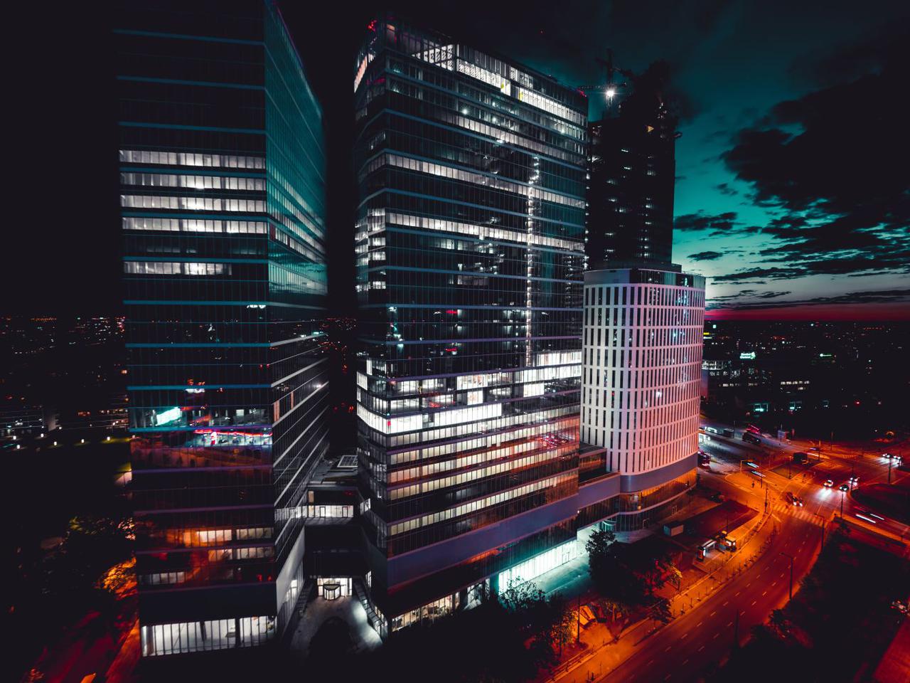 The Warsaw HUB z pozwoleniem na użytkowanie. Otwarty pasaż handlowy i ...