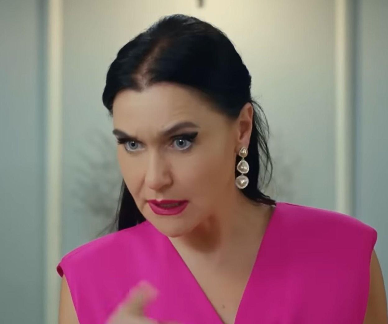 Zakazany owoc 394, 395, 396, 397, 398: STRESZCZENIE. Wojna Ender z Doganem i oszustwa finansowe ...