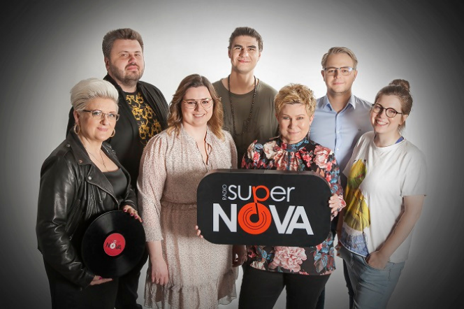 Radio SuperNova online - gdzie słuchać w intenercie? - ESKA2