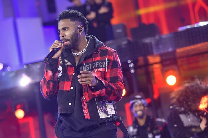 Gwiazdor "Sylwestra Marzeń" Jason Derulo pobił gości z kasyna. Usłyszy ...