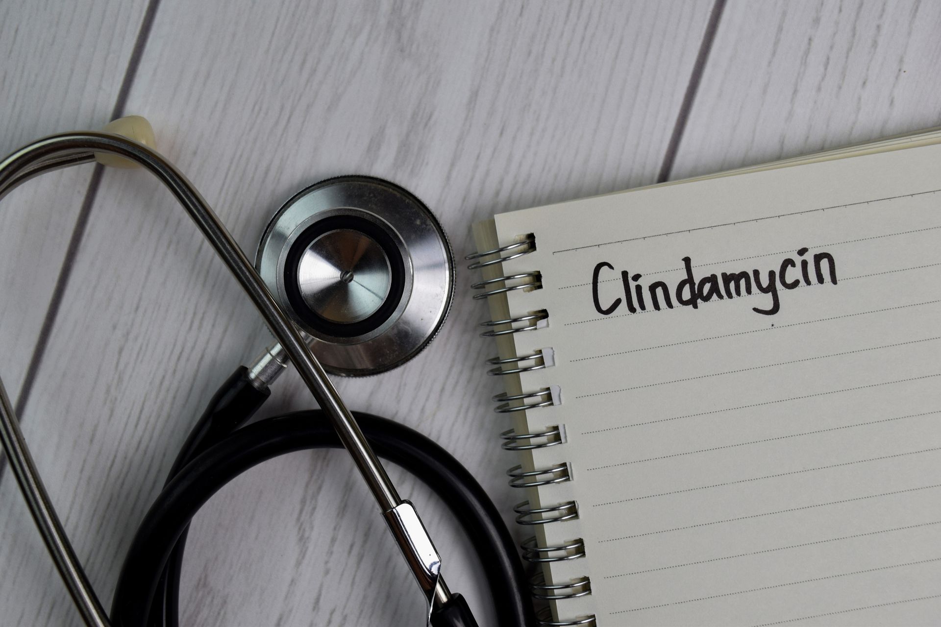 Klindamycyna - działanie, dawkowanie, wskazania do stosowania ...