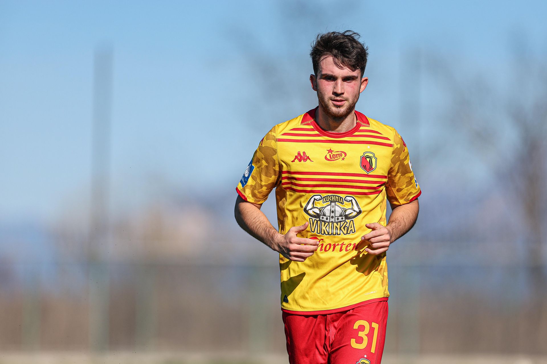 Leon Flach nie może doczekać się starcia z tą gwiazdą ekstraklasy! Tego asa podziwiał przed laty ...