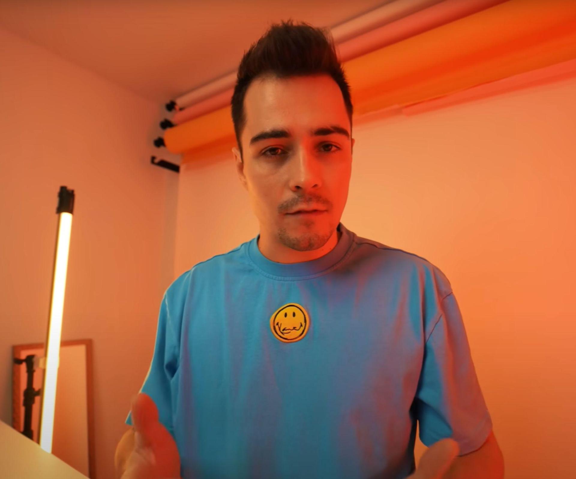 reZigiusz przeprasza, w czasie afery ze Stuu Burtonem. Fani domagają ...