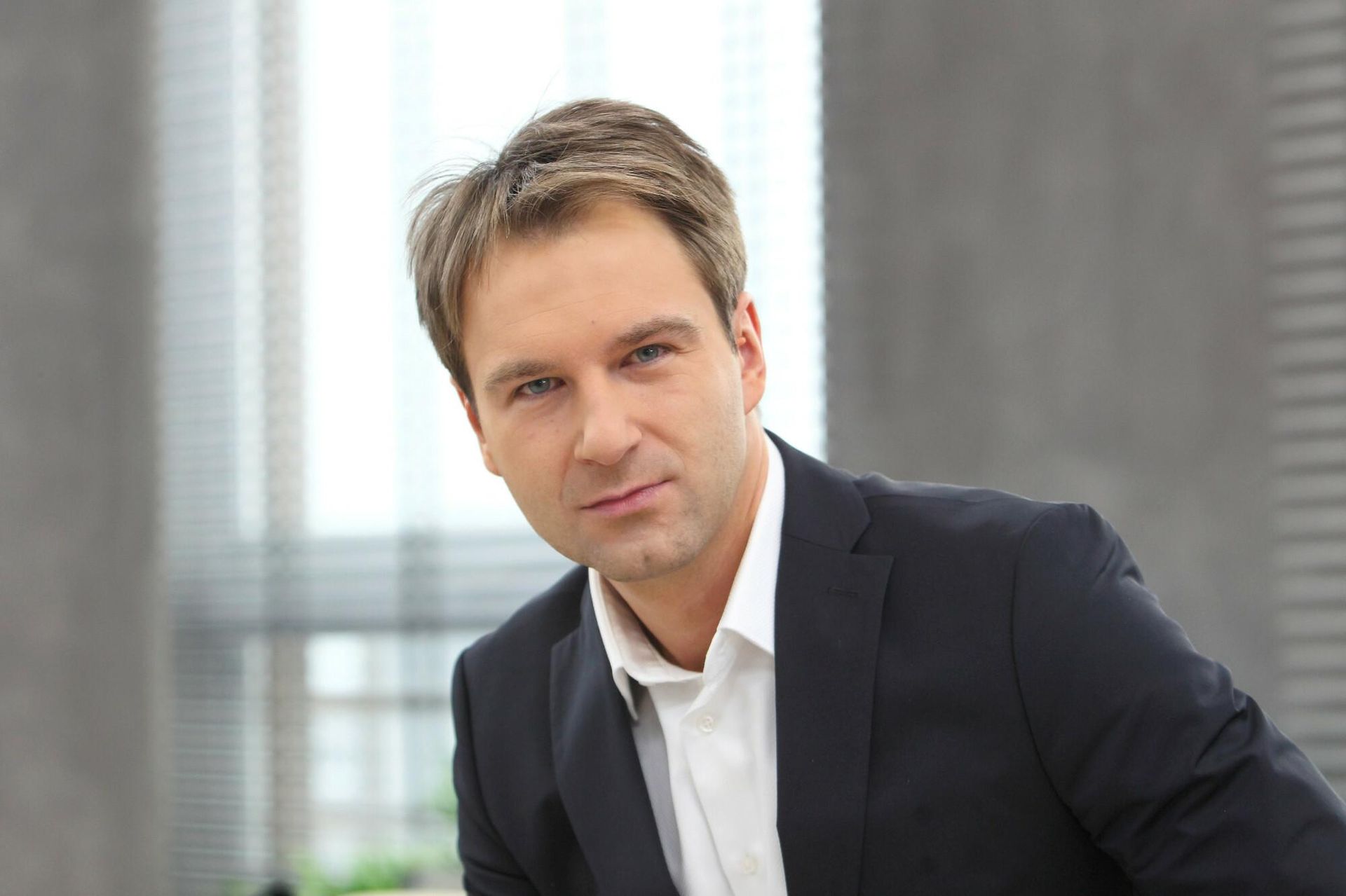 "Sprawa dla reportera". Piotr Kaszewiak robi furorę w sieci! Jaki jest prywatnie? Tak żyje na co ...