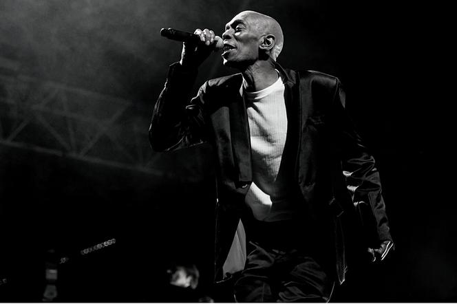 Maxi Jazz z Faithless nie żyje. Brytyjski wokalista miał 65 lat - ESKA.pl