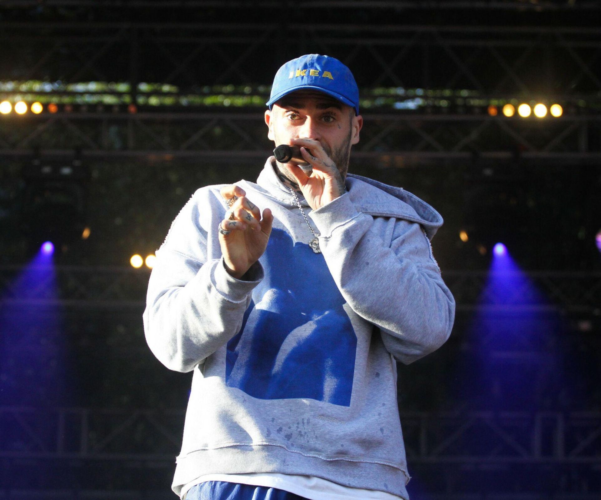 Warszawa. Quebonafide zagra ostatnie koncerty. Kiedy i gdzie się odbędą ...