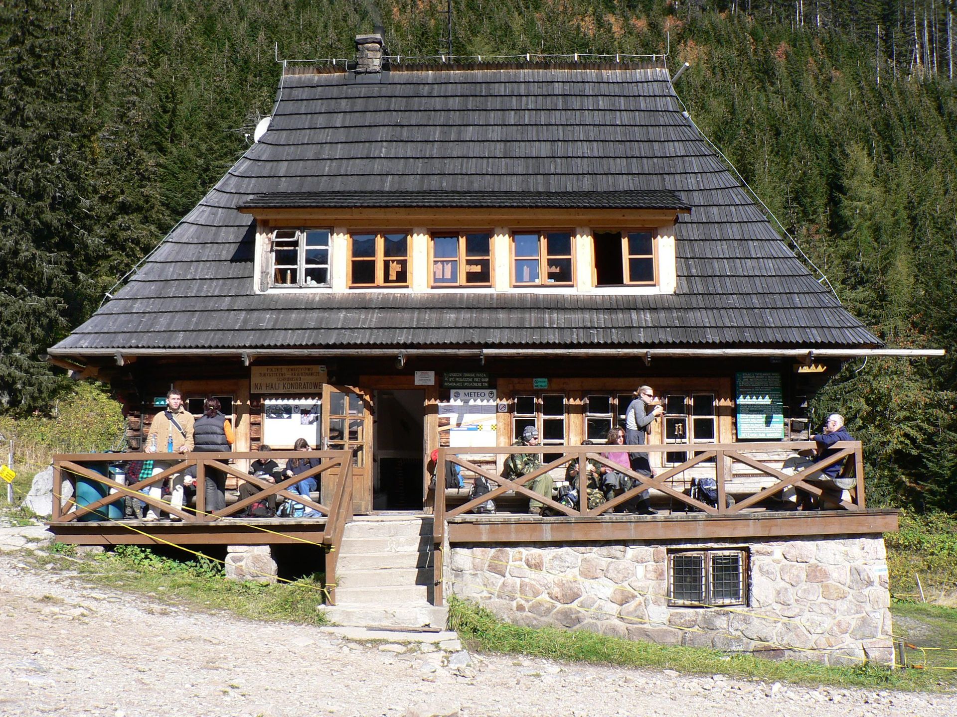 Schronisko PTTK na Hali Kondratowej w Tatrach otwiera się po dwuletnim ...