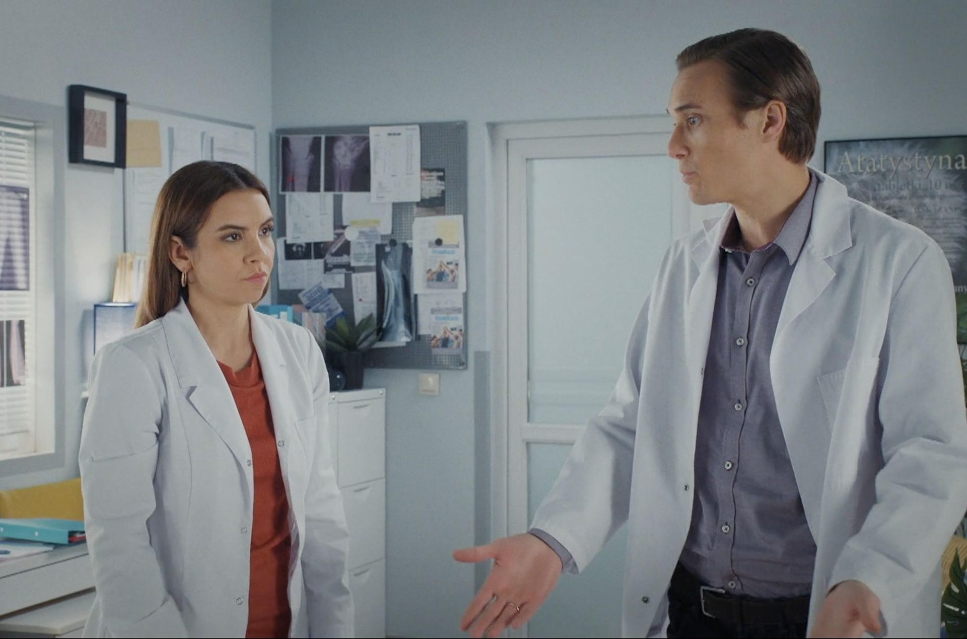 M jak miłość, odcinek 1850: Wyjazd Olka bez Anety i syna! Chodakowska dostanie szału na wieść o ...