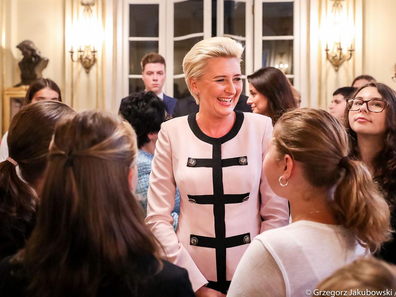 Pierwsza dama olśniła w USA. Agata Duda na spotkaniu z młodzieżą pokazała klasę [ZDJĘCIA ...