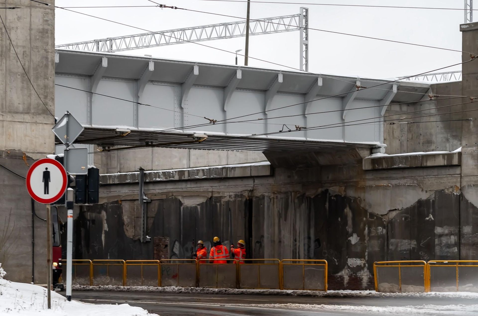 Utrudnienia w Zamłyniu. Rusza przebudowa wiaduktu kolejowego. Będą zmiany w organizacji ruchu ...