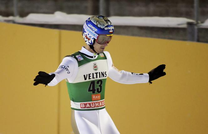 PŚ w Kuusamo: Maciej Kot nie utrzymał podium. Severin Freund wskoczył ... PŚ w Kuusamo: Maciej Kot nie utrzymał podium. Severin Freund wskoczył ...