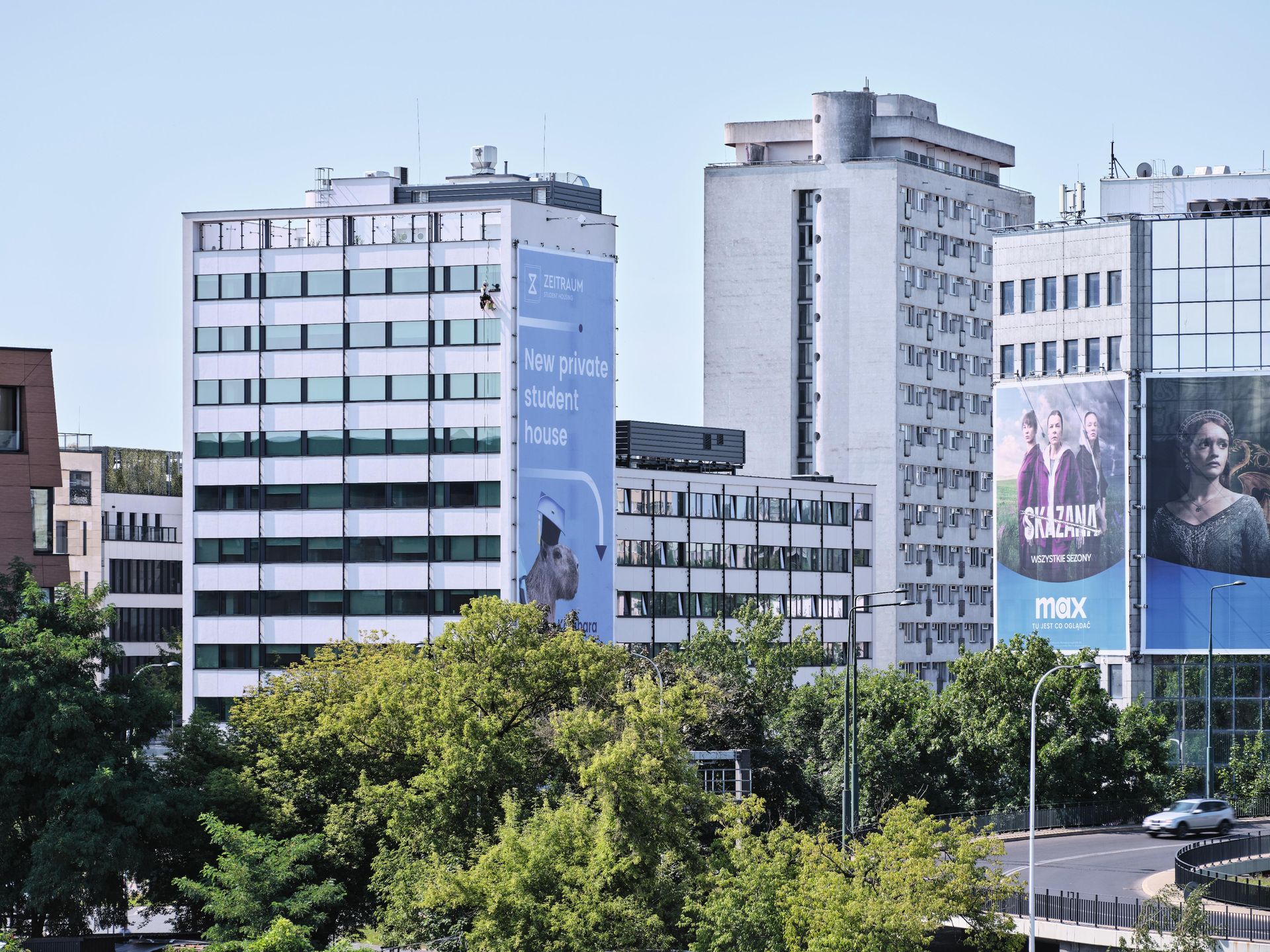 Akademik przy ul. Solec 22 w Warszawie powstał w powojennym biurowcu ...