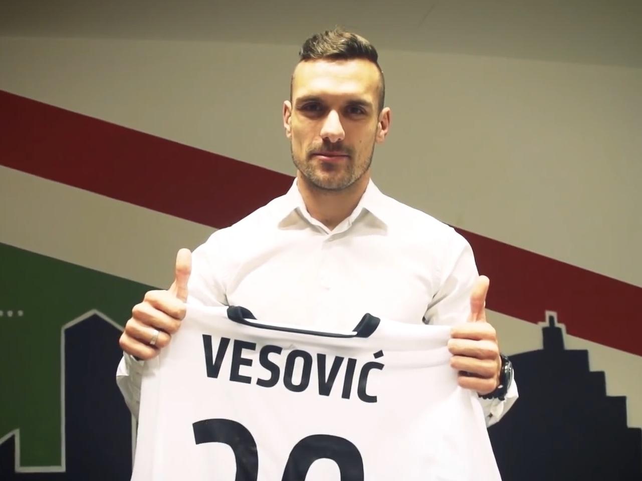 MARKO VESOVIC - żona piłkarza Legii atakuje klub: zostawiliście go na ...