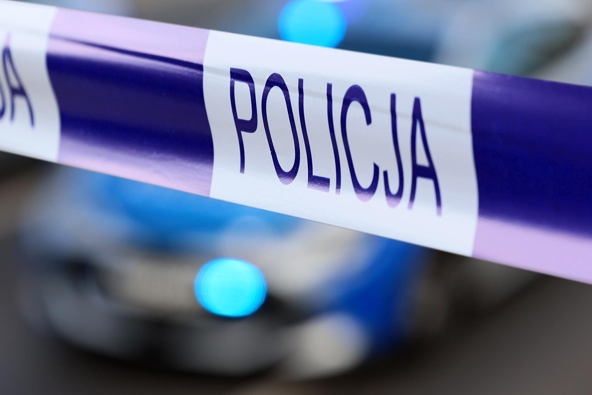 Napad na bank we Wrocławiu. Bandyta przyłożył kasjerce broń do głowy? Policja dementuje. Trwa ...