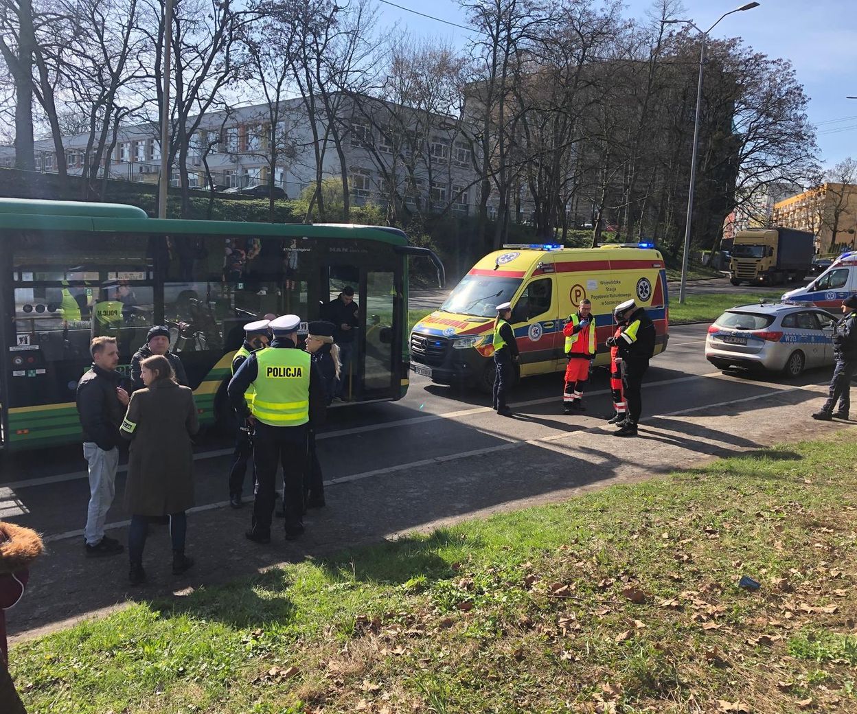 Straszny wypadek autobusów w Szczecinie. Kilkunastu poszkodowanych, w tym 7 dzieci - Szczecin ...