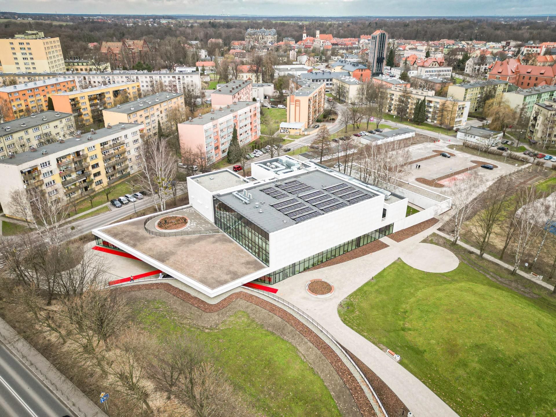 Pszczyna może pochwalić się nowoczesnym centrum kultury. Jest tu sala ... Pszczyna może pochwalić się nowoczesnym centrum kultury. Jest tu sala ...