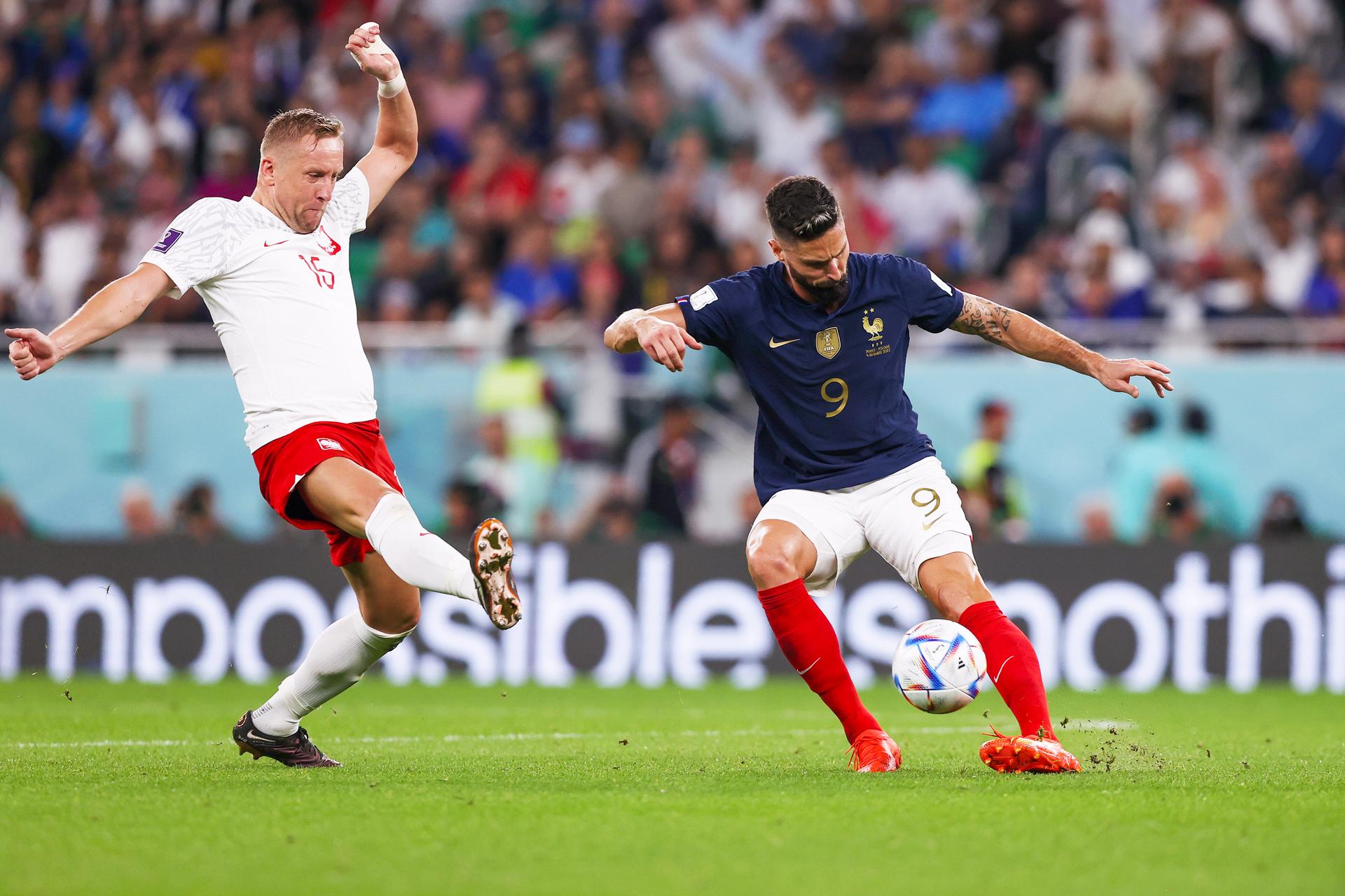 Kamil Glik znów pokazał, jakim jest twardzielem. Gdy Lewandowski i ...