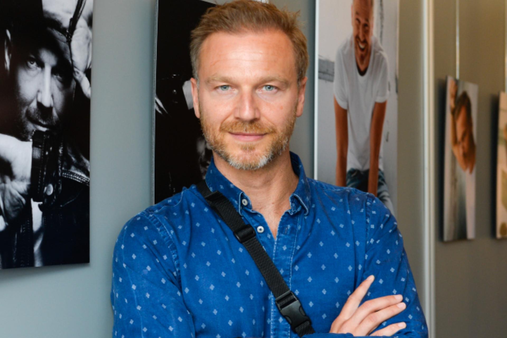 Krystian Wieczorek z żoną na imprezie. Maria Szafirska jest od niego ...