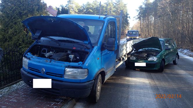 Wypadek w Adamowie! Wjechała w busa, dwie osoby poszkodowane [ZDJĘCIA] - Starachowice Radio ESKA