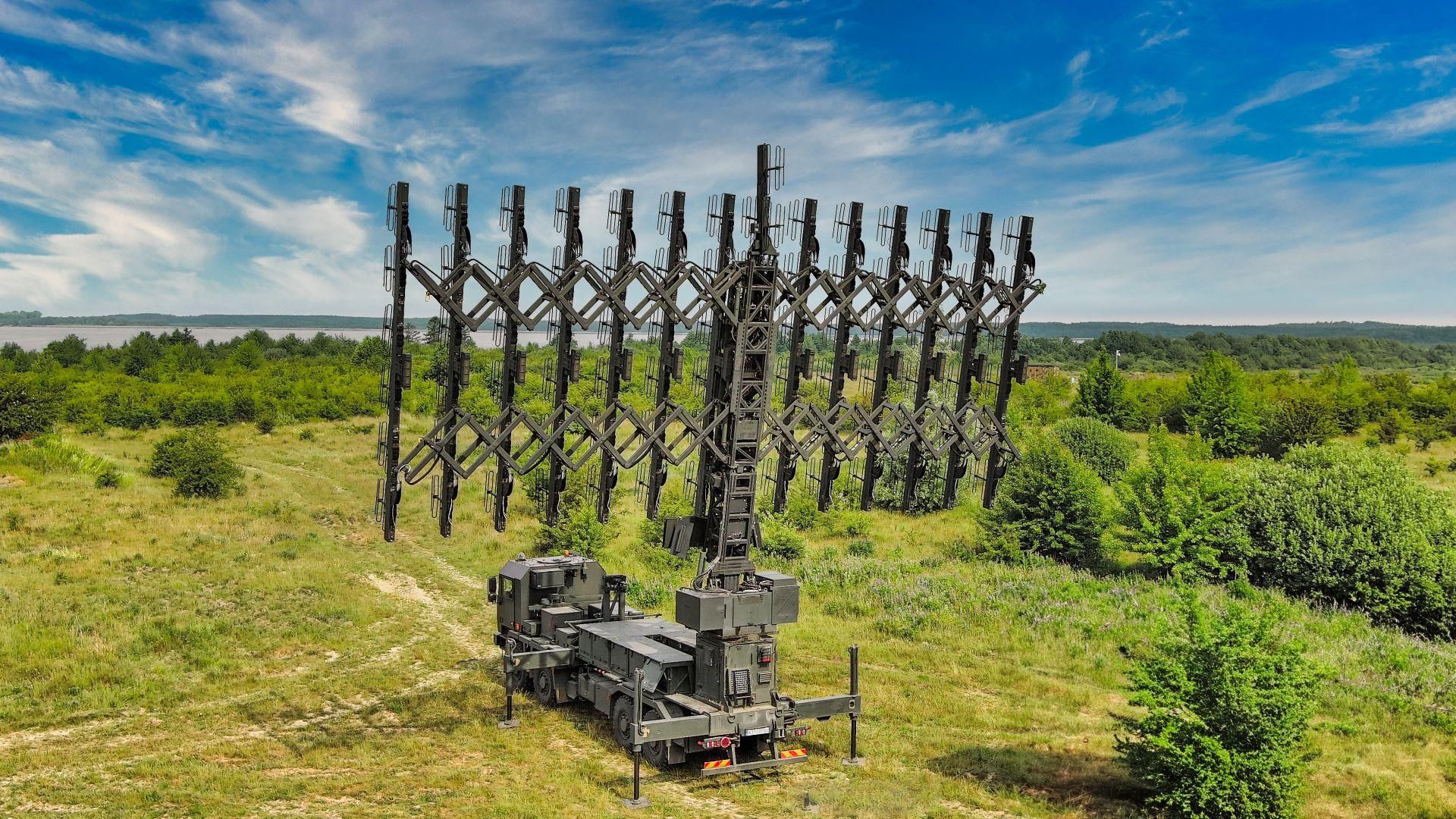Polski radar P-18PL który „widzi niewidzialne”. Za co wojsko zapłaci 3 ...