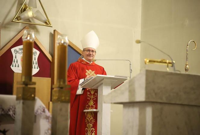 Bp Damian Muskus OFM do młodych: Uwierzcie w miłość Boga - Radioplus.pl