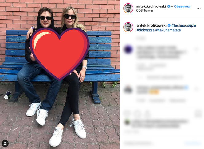 Antek Królikowski z dziewczyną ubrali wyjątkowe bluzy! „Jakie z Was ... Antek Królikowski z dziewczyną ubrali wyjątkowe bluzy! „Jakie z Was ...