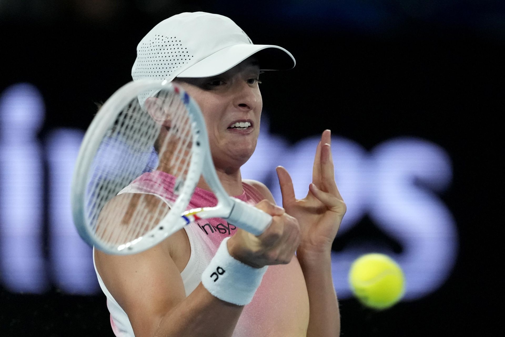 Iga Świątek - Jelena Ostapenko Kiedy mecz? O której godzinie ćwierćfinał WTA Stuttgart - Super Sport