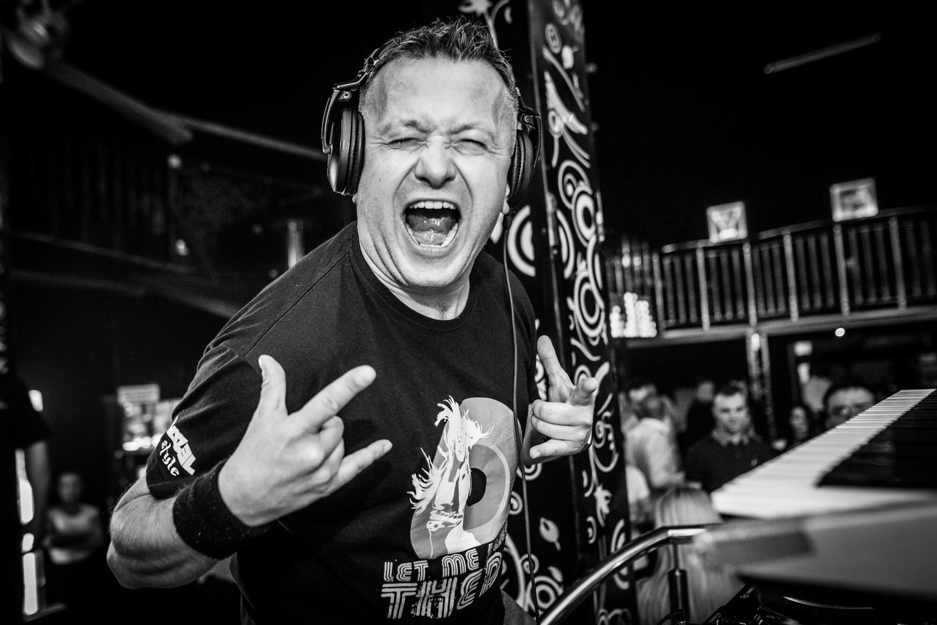 Nie żyje DJ Hazel. Hity legendy muzyki klubowej śpiewała cała Polska - ESKA.pl