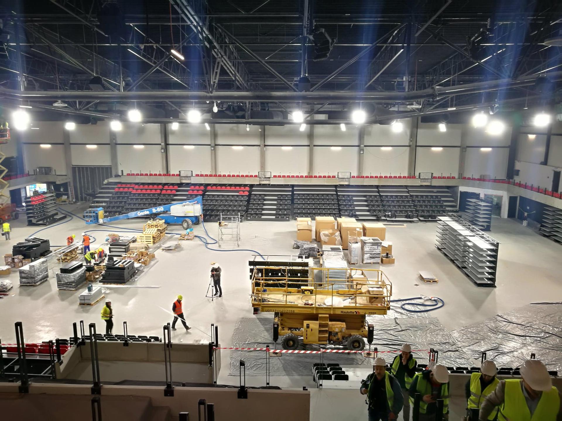 Arena Ostrów niemal GOTOWA! Zobacz jak prezentuje się miejska hala ...