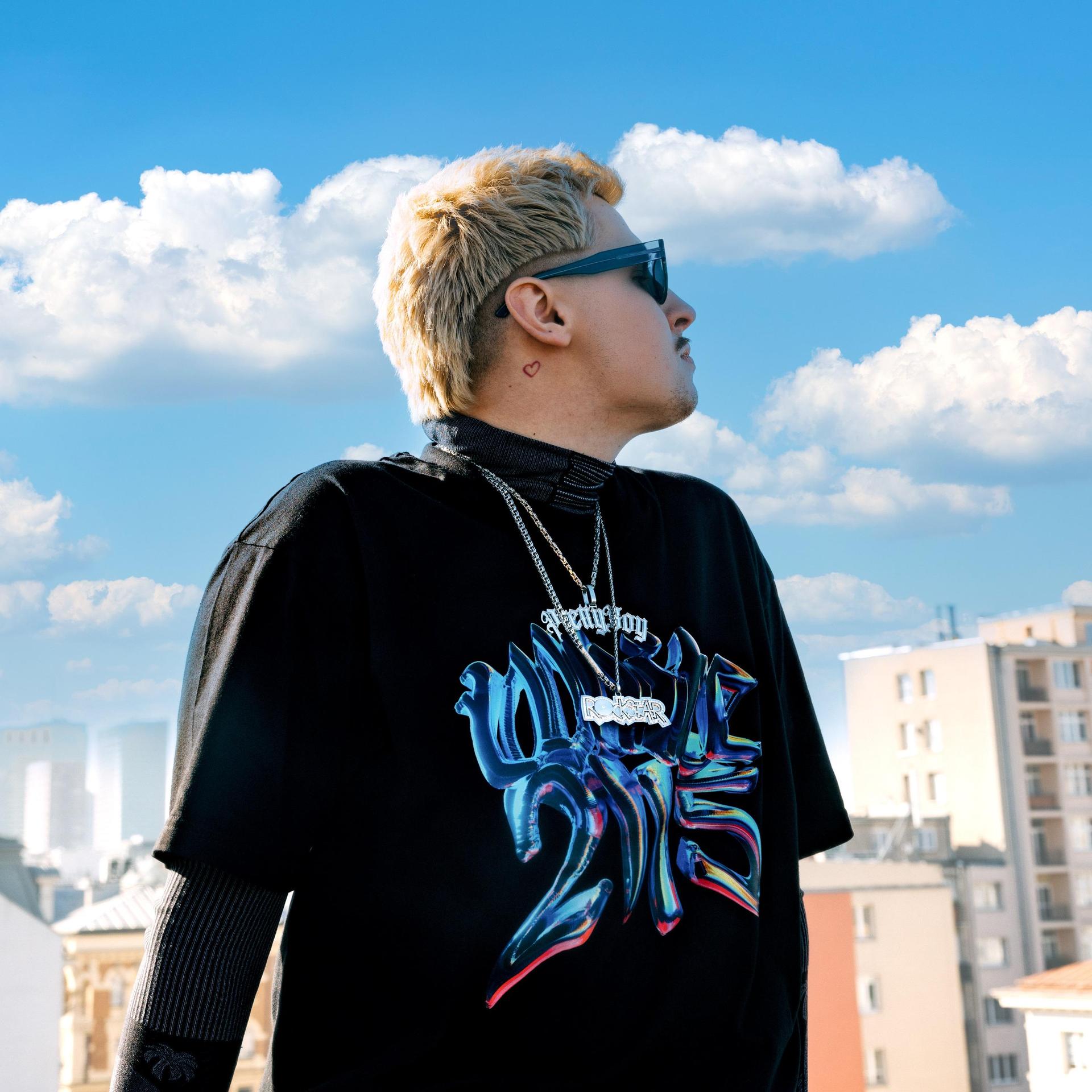 White 2115 z niesamowitym rekordem i nową wytwórnią! - VibeFM.pl