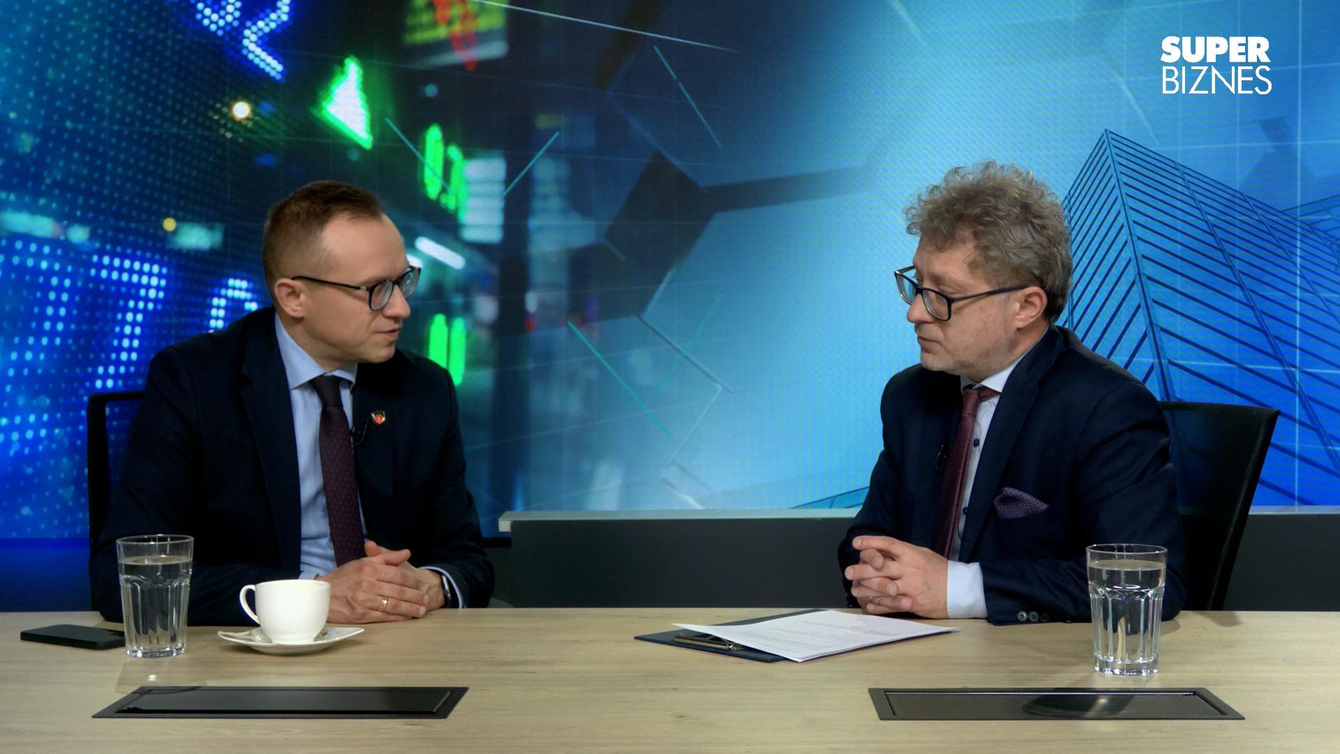 Zerowy VAT tylko na żywność! Od 1 stycznia wzrosną ceny paliwa - Super Biznes