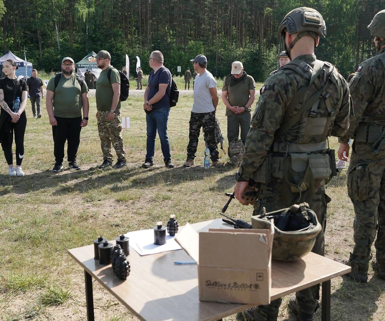 Trenuj z wojskiem. Jesienne szkolenia wojskowe w całej Polsce są bezpłatne. Sprawdź, jak się ...