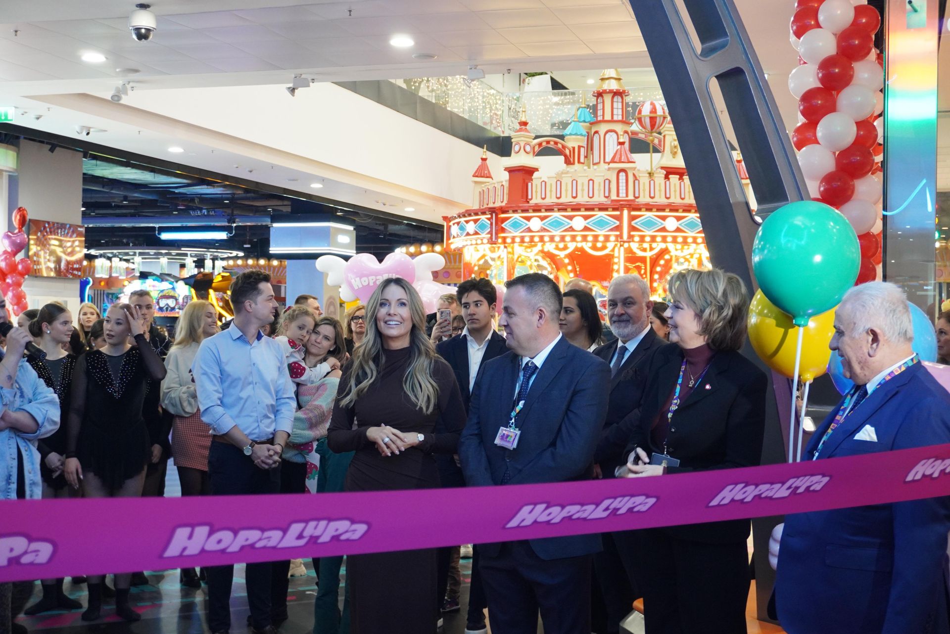 Za nami huczne otwarcie Hopa Lupa: "To miejsce zabawy, nie tylko dla ...