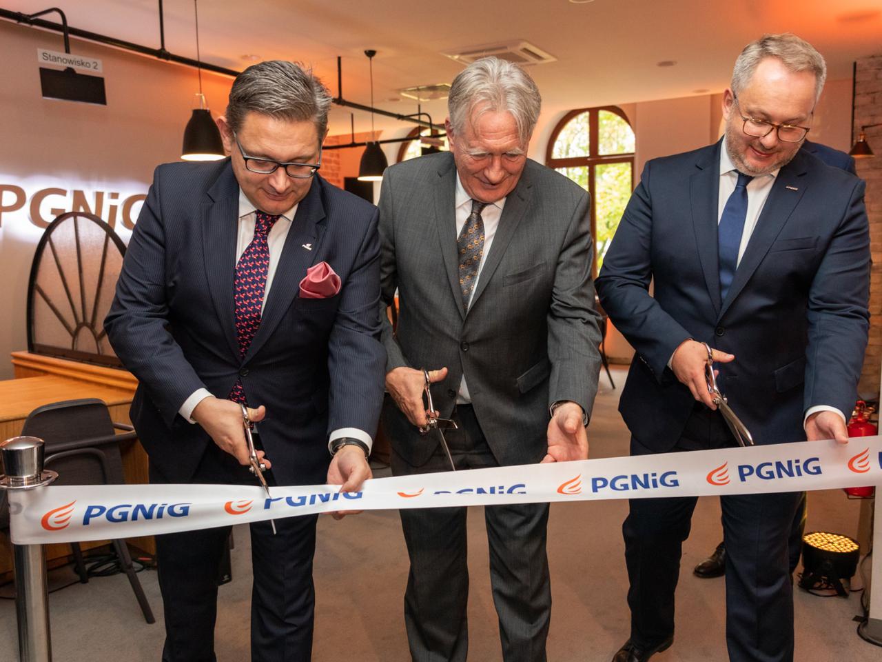 PGNiG będzie przyjmować klientów w historycznych wnętrzach - Super Biznes
