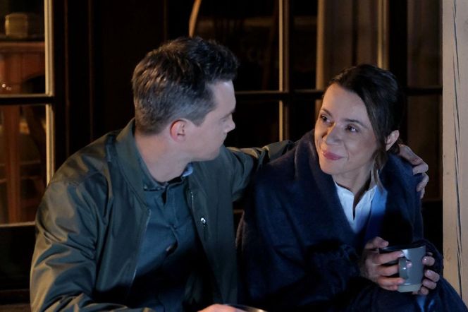 M jak miłość, odcinek 1880: Wyjątkowe chwile Martyny i Jakuba. Wprowadzi się do leśniczówki ...