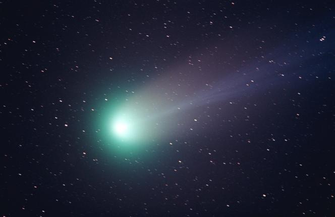 Kometa ta okrąża Słońce co 50 tysięcy lat. Niedługo będzie widoczna ...