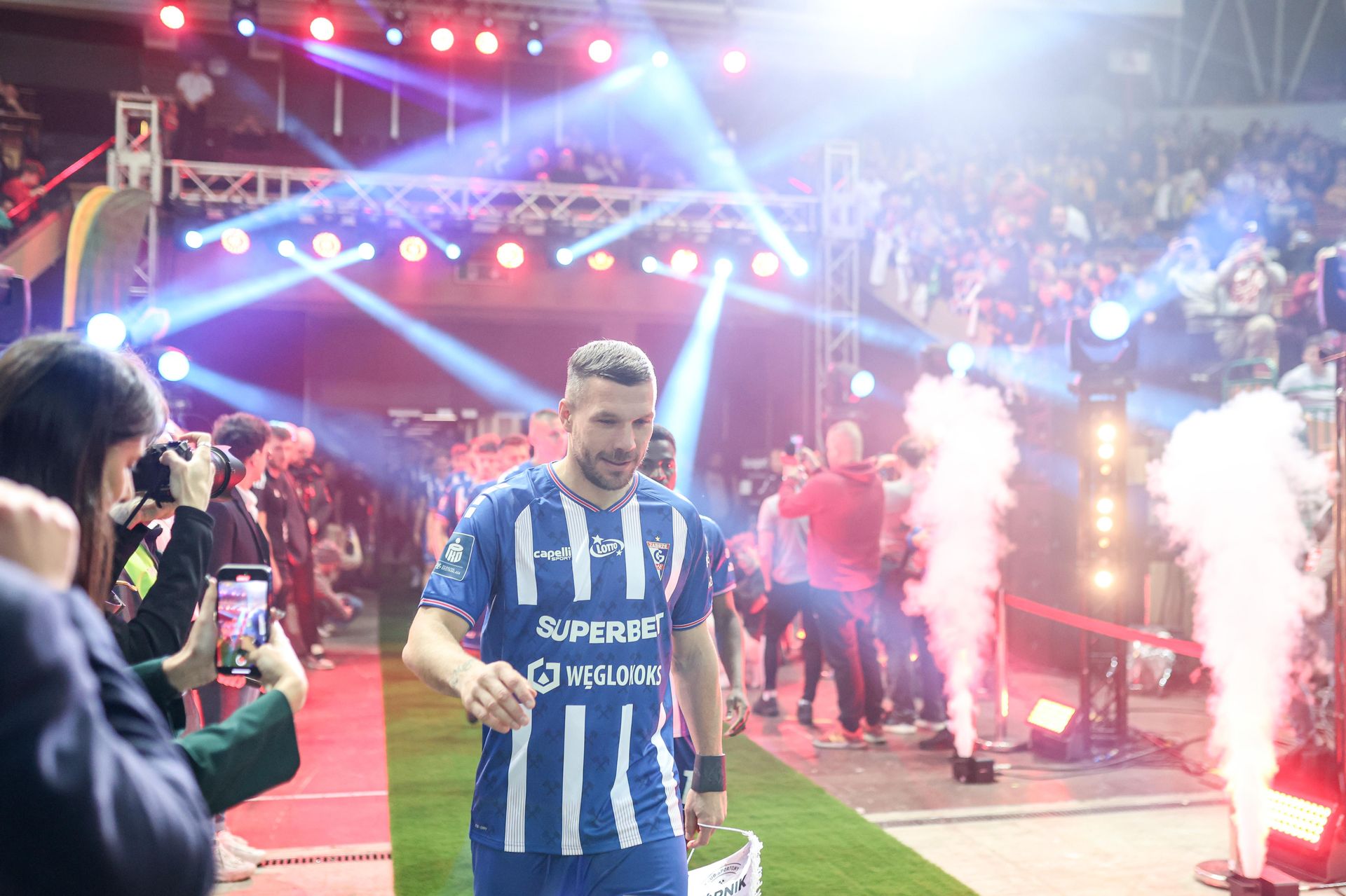 Spodek Super Cup 2025. Na murawę wyszły piłkarskie legendy. Zobaczcie ...