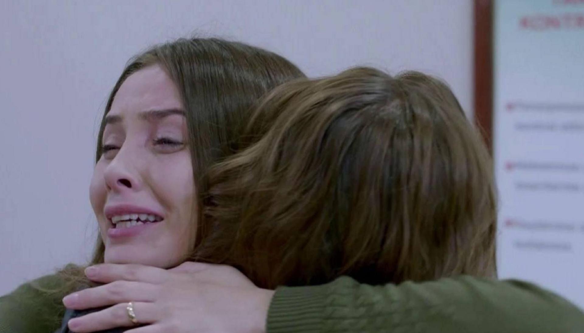 Elif odcinek 989 streszczenie - Melek przeprasza Mahira za swoje ostre ...